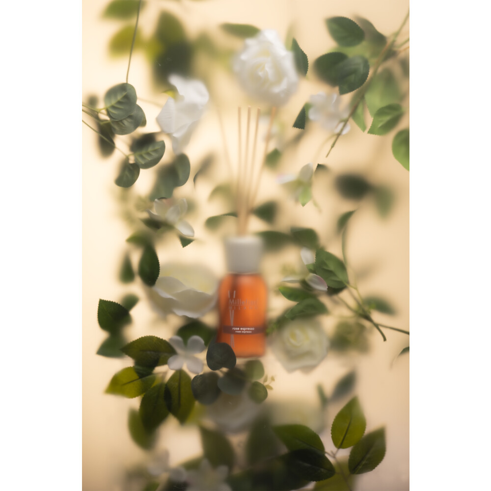 Millefiori Milano Geurstokjes Rose Espresso 250 ml | Plein.nl